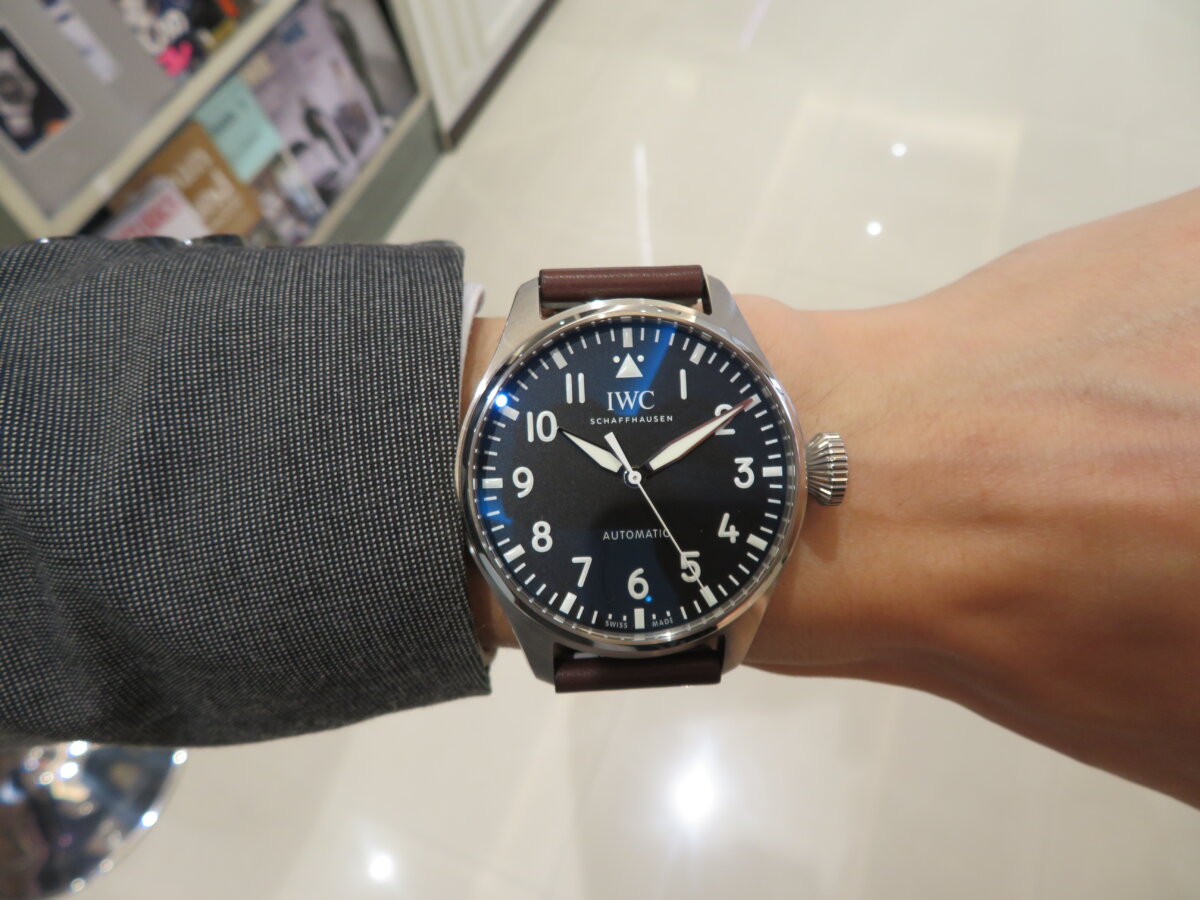 新作入荷情報。歴史と技術力の融合「IWC ビッグ・パイロット・ウォッチ43」 ｜ oomiya 鹿児島店ブログ - 正規輸入時計専門店