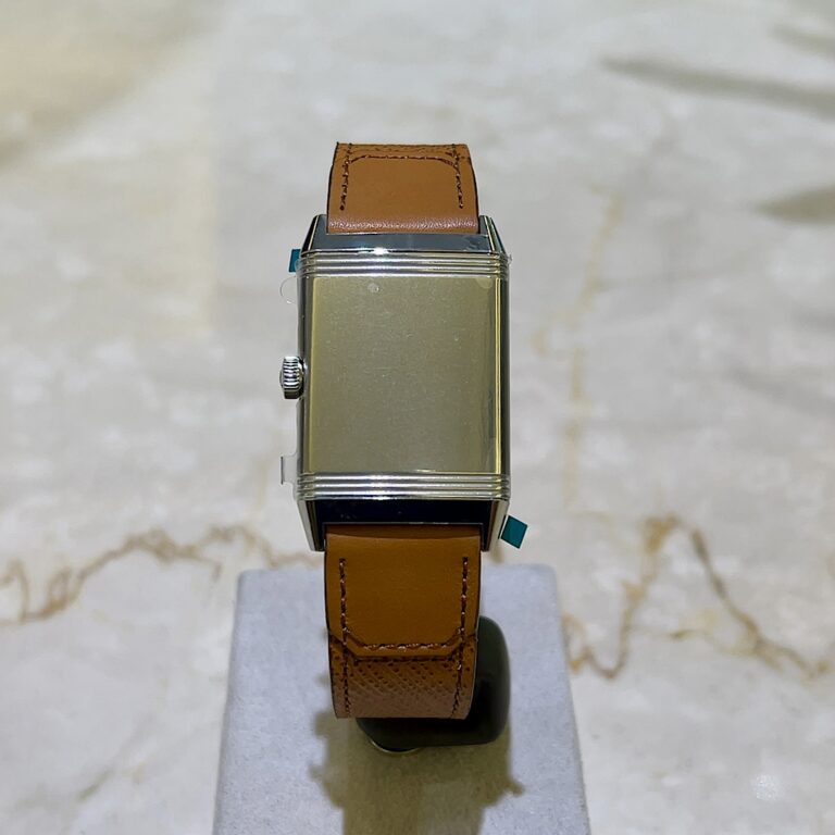 色々なストラップ素材・カラーで楽しめる？レベルソ・トリュビュート（Q7168420）～ジャガー・ルクルト～ ｜ oomiya 心斎橋店ブログ