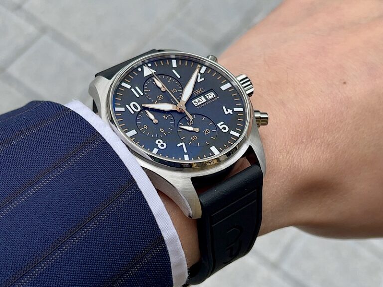 遂に本日より上映開始!! ブラッド・ピット主演映画『F1/エフワン』!!そこから誕生した パイロット・ウォッチ・クロノグラフ”APXGP”～IWC～ ｜ oomiya 心斎橋店ブログ - 正規 ...